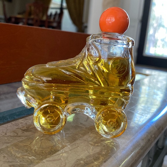 Avon | Other | Vintage 98 Avon Roller Skate Perfume Bottle With ...